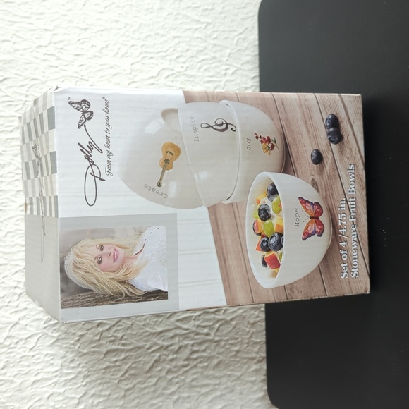 Dolly Parton | Kitchen | Dolly Parton Set Of 4 Stoneware Fruit Bowls ...